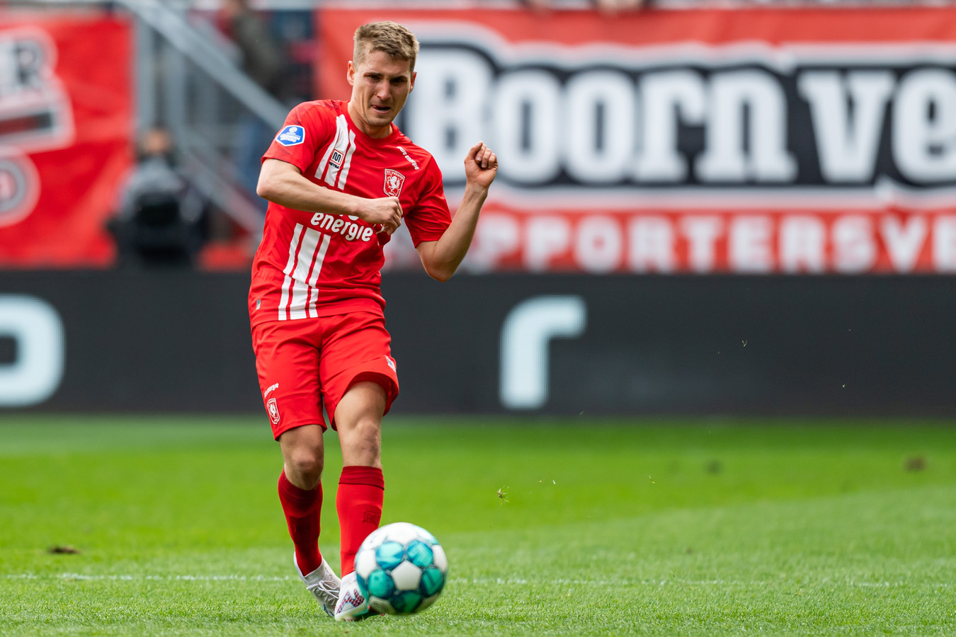 FC Twente-speler Michal Sadilek dankzij hulp uit Boekelo verlost van ... FC Twente-speler Michal Sadilek dankzij hulp uit Boekelo verlost van ...