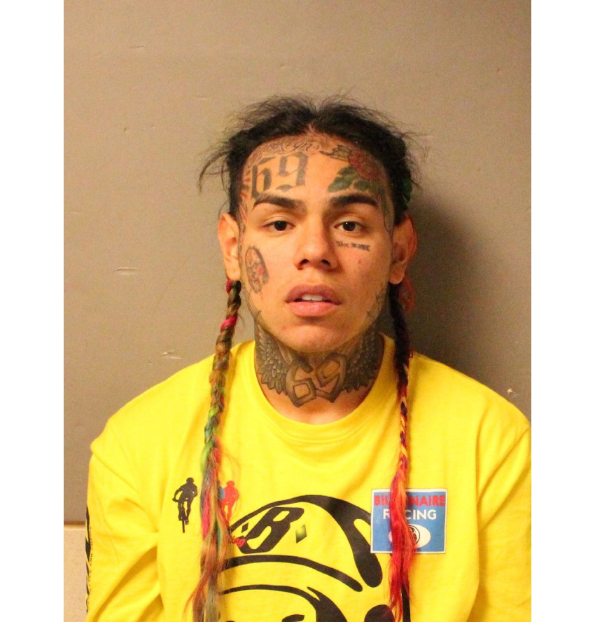 Rapper Tekashi 6ix9ine wil rest van straf thuis uitzitten: “Mijn leven ...