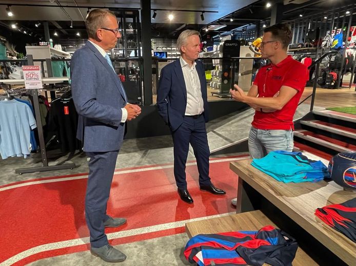 Hardenberg oppert proef met ‘minisamenleving’ in azc: ‘Laat bewoner ...