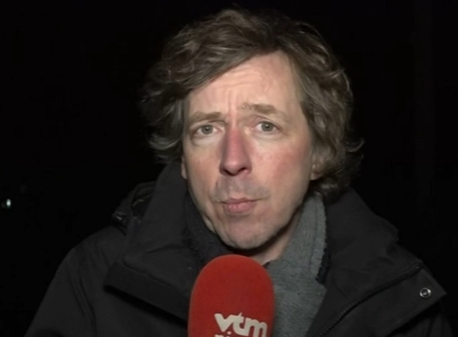 KIJK. Luchtalarm tijdens live-interventie van onze verslaggever Robin ...