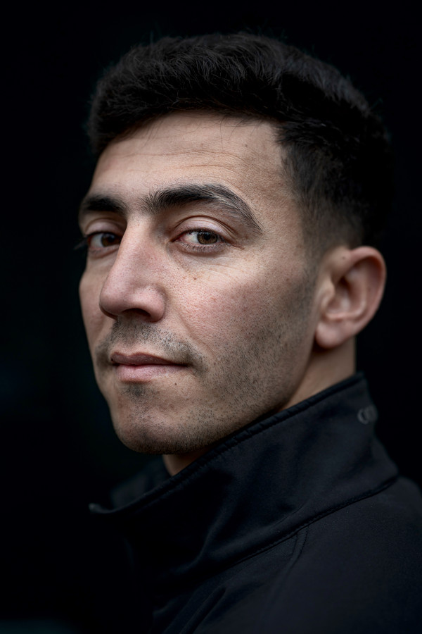 Vluchteling Rizan (25): ‘Ik snap dat mensen boos zijn dat ze geen ...