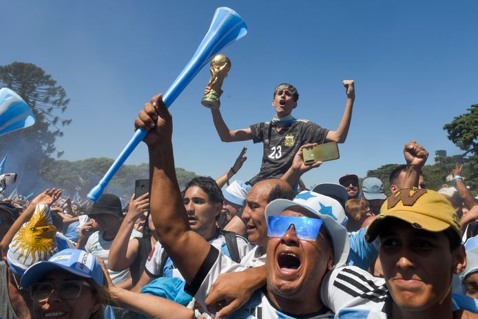 IN BEELD. Explosie van vreugde bij Argentijnen van Brussel tot Buenos ...