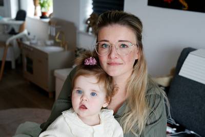 Michelle (33) is een doodgewone moeder, maar van binnen vergaat ze van ...