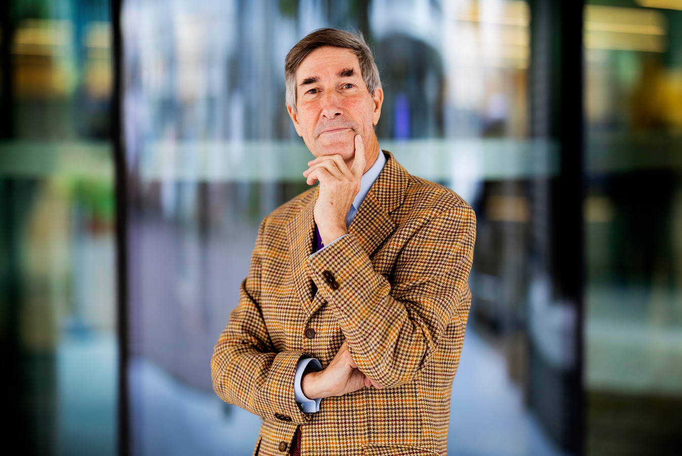 ‘Stijlicoon’ Menno zag 13 kabinetten komen en gaan en had zelfs sleutel ...