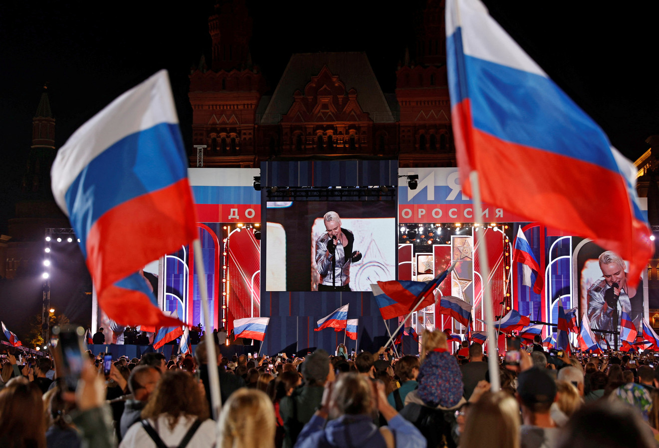 Rusland maakt officiële feestdag van bezetting Oekraïne, Poetin ...