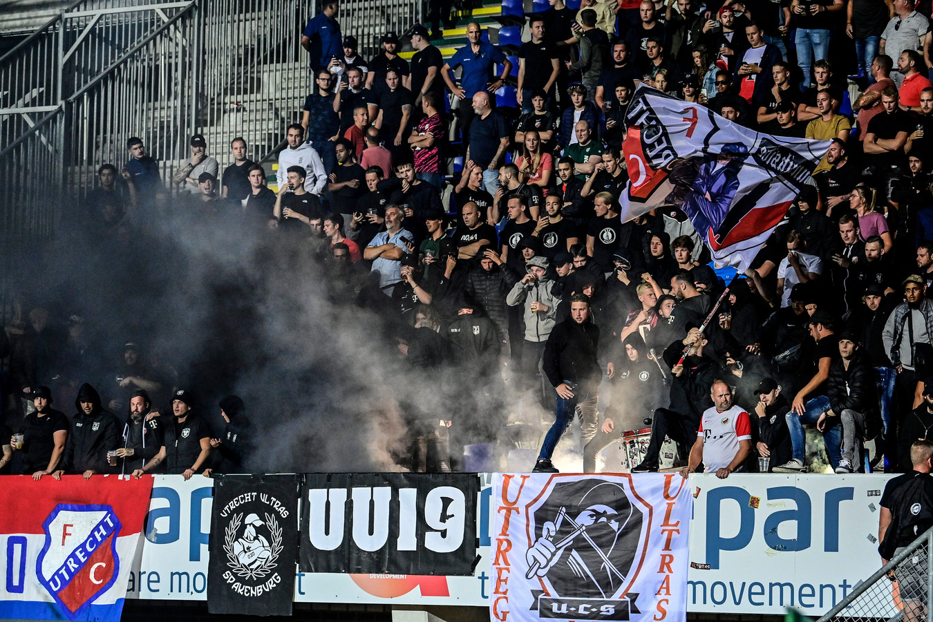 FC Utrecht-supporters gewaarschuwd: gaat het tegen Vitesse wéér mis ...