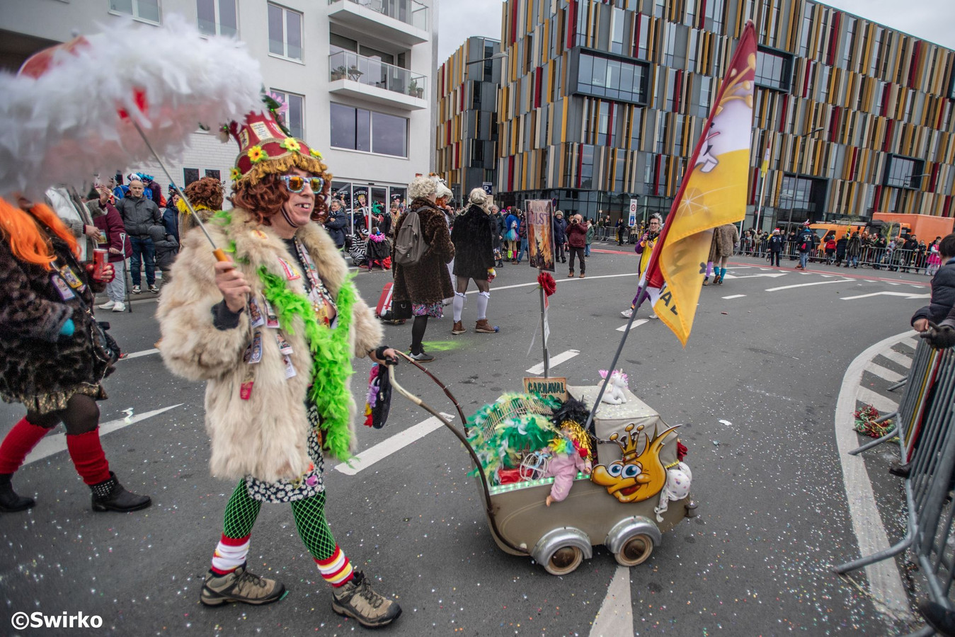 IN BEELD. Dit was dag 3 van Aalst carnaval | Foto | hln.be