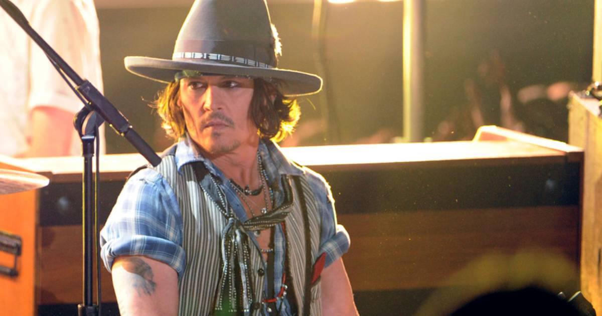 Johnny Depp aurait offert un cheval à sa nouvelle conquête | People ...