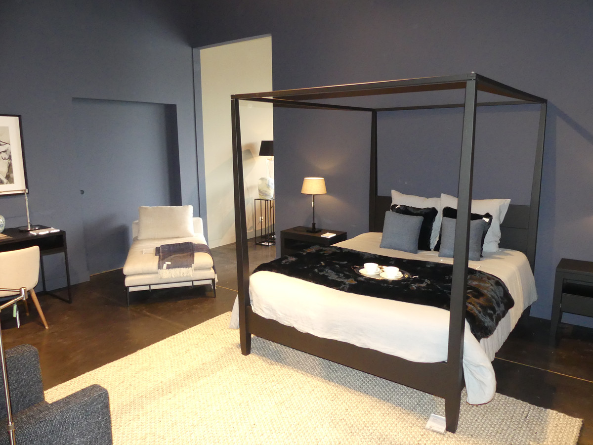 Flamant-winkel feestelijk ‘ingepakt’: “De zaak werd volledig vernieuwd ...