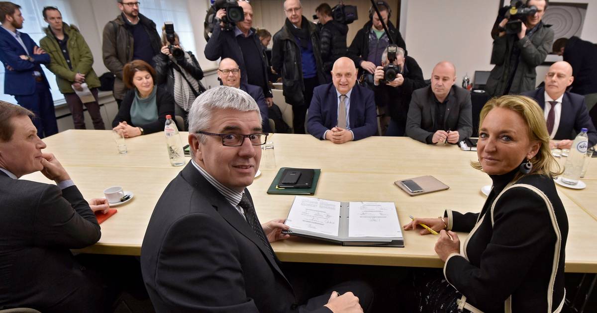 La concertation sociale au sein du Groupe des Dix à l'arrêt | Belgique ...