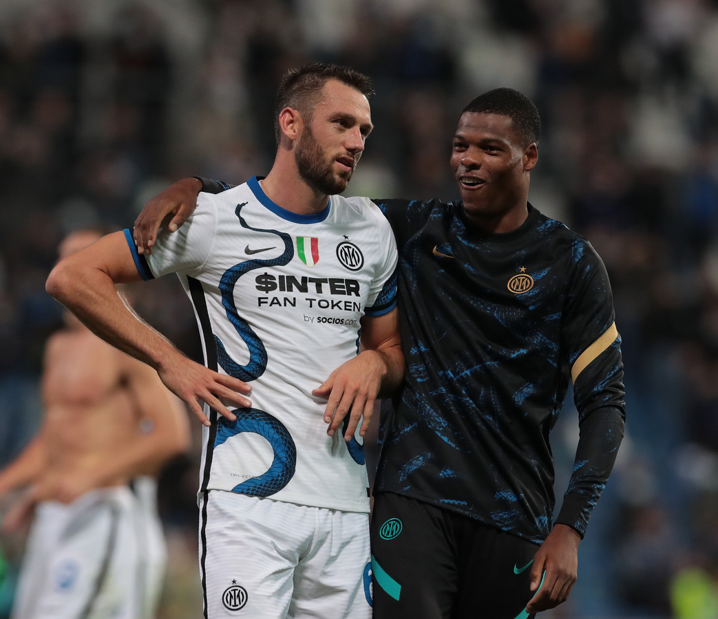 Doorzetters Denzel Dumfries en Stefan de Vrij: ‘Er gaat veel talent ... Doorzetters Denzel Dumfries en Stefan de Vrij: ‘Er gaat veel talent ...