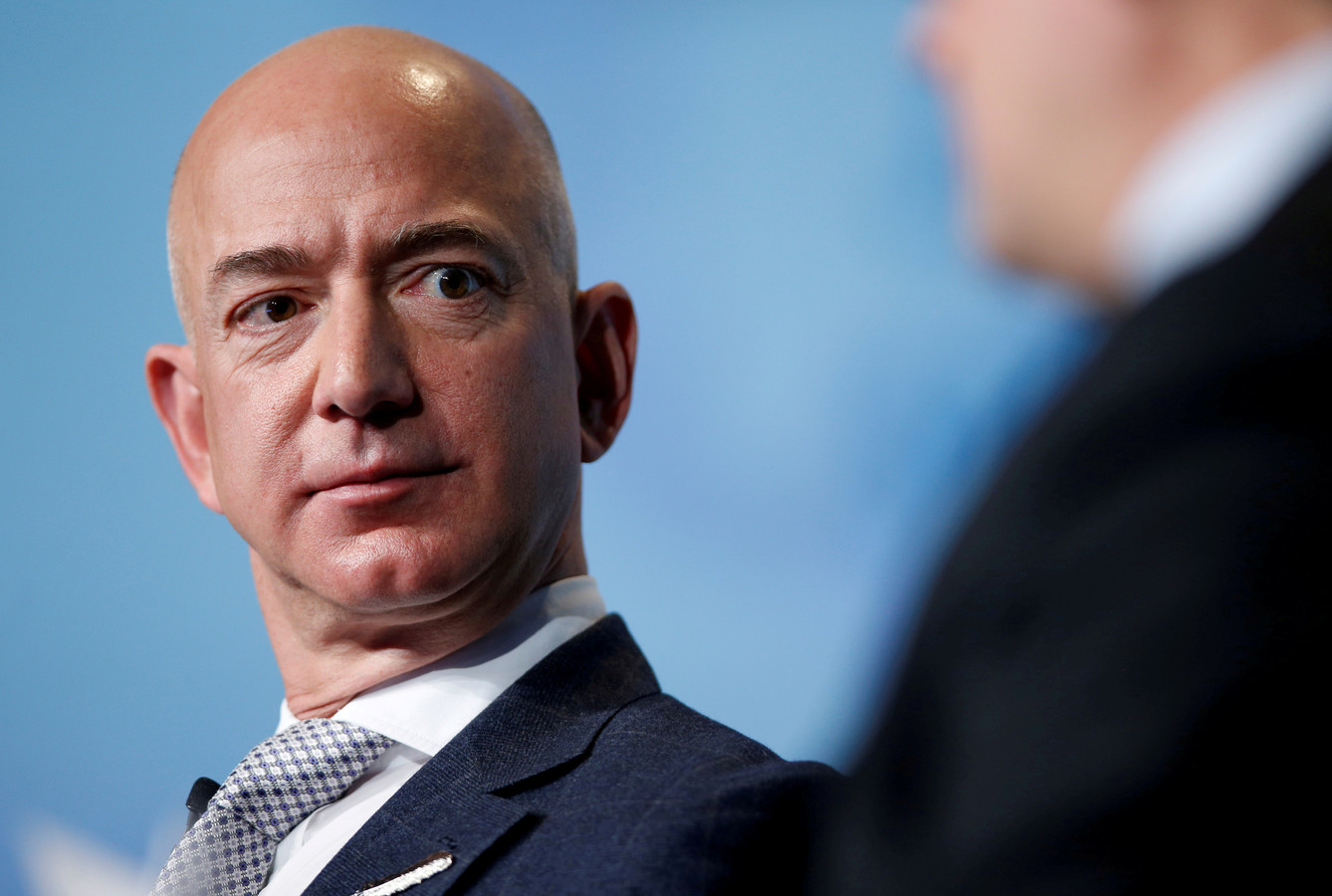 Amazon-topman Jeff Bezos nu weer rijker dan Elon Musk | Foto | hln.be Amazon-topman Jeff Bezos nu weer rijker dan Elon Musk | Foto | hln.be