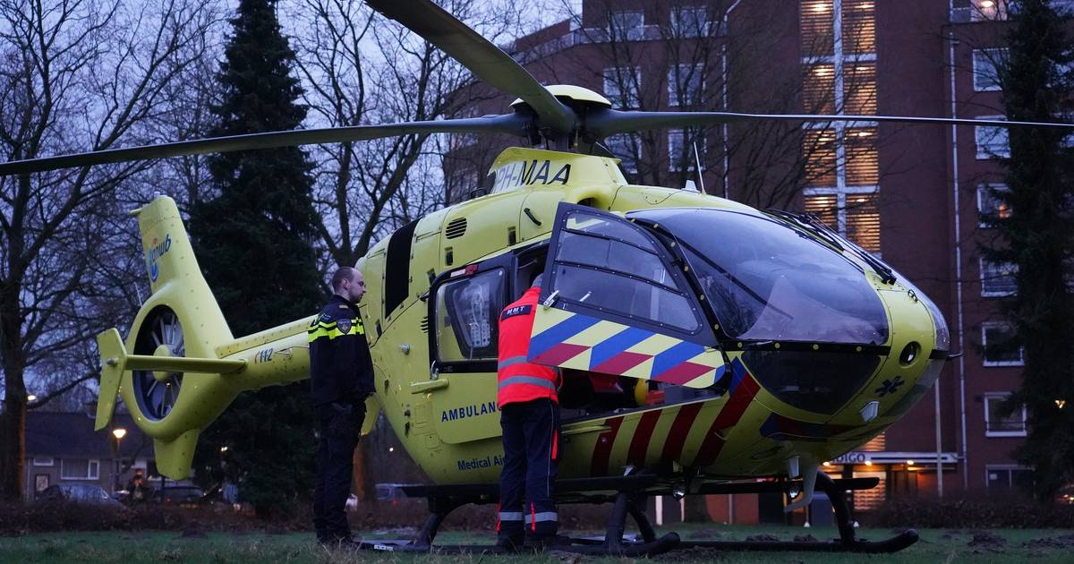 Fietser ernstig gewond bij val in Oosterhout, traumahelikopter landt op ...