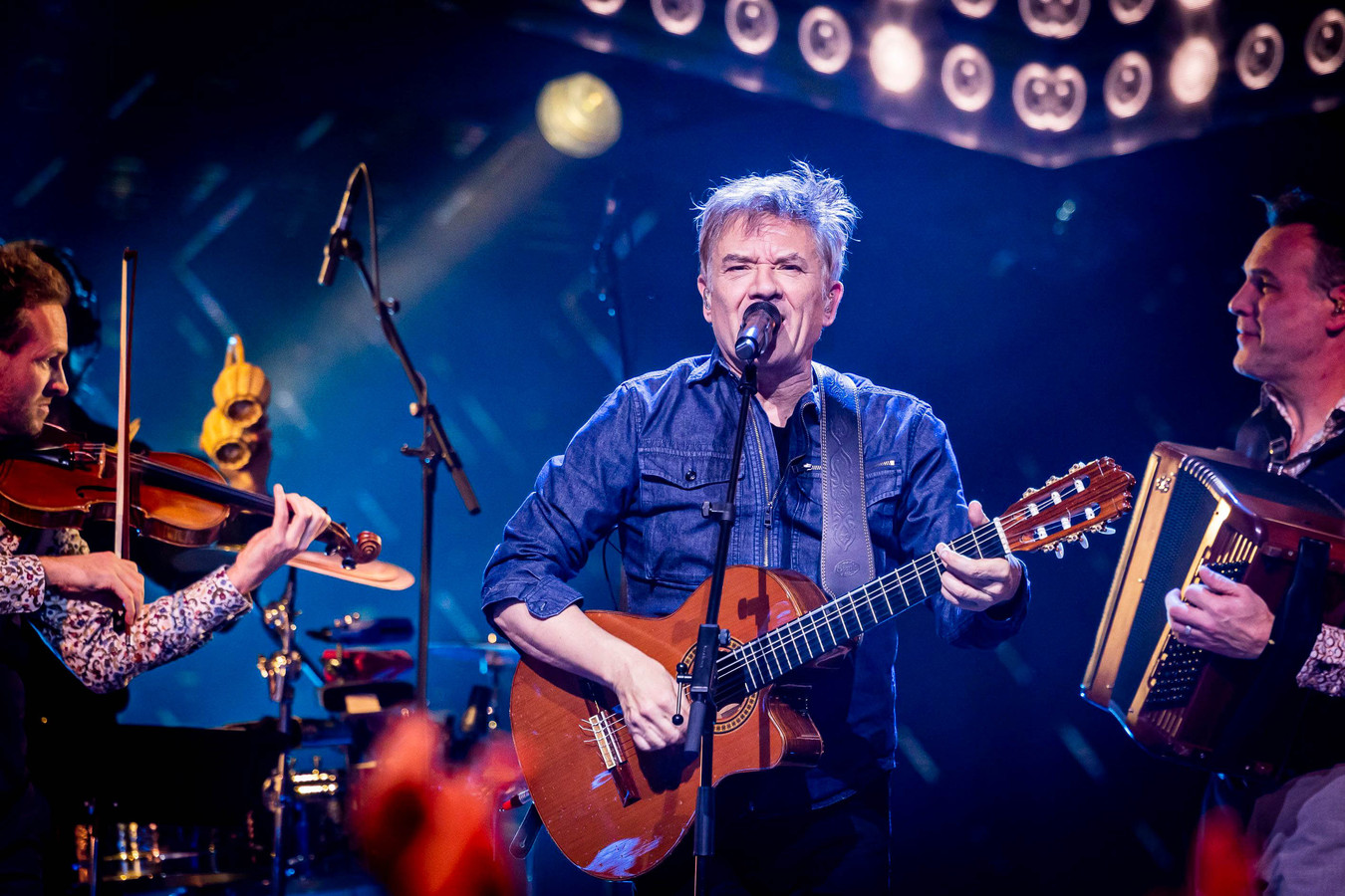 Vlaamse zanger Bart Peeters ‘mag’ van RTL geen liedjes van Marco ...