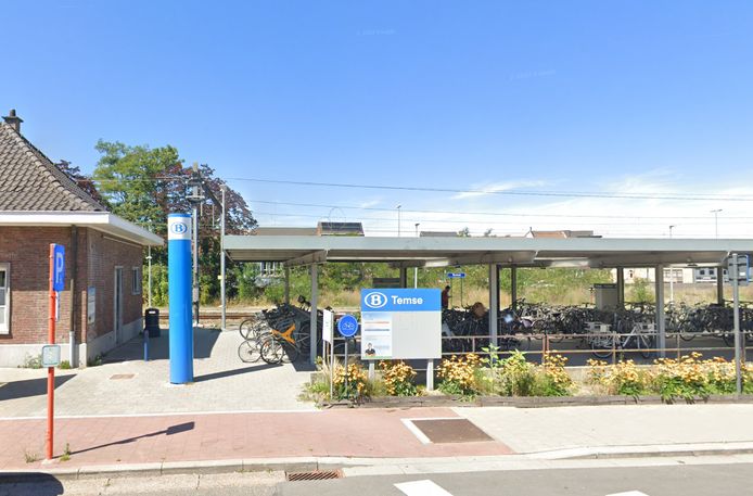 NMBS haalt weesfietsen weg uit fietsenstalling aan station | Temse | hln.be