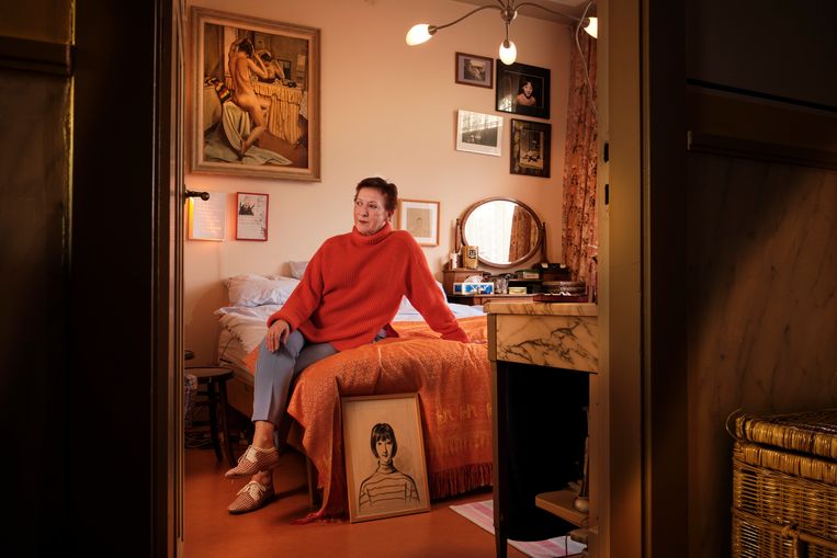 Actrice Loes Luca: ‘Alleen op het toneel gaat de beerput soms een heel ...