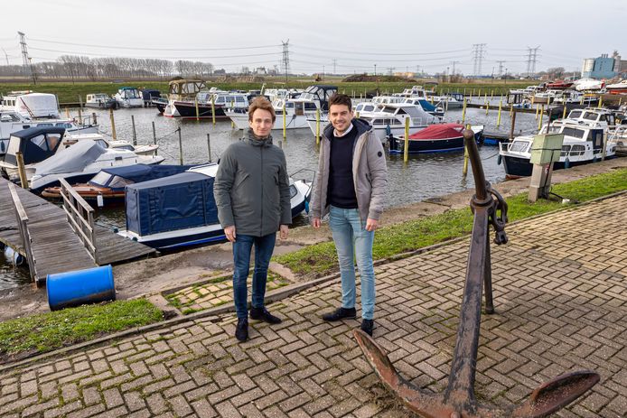 Aan deze jachthaven verrijzen straks 59 woningen: ‘Als het overstroomt, zit je hier nog veilig ...