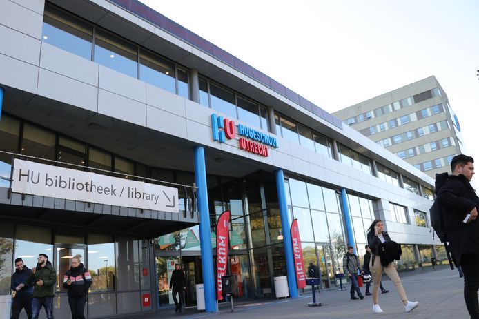 Hogeschool Utrecht gezakt naar laatste plek in Keuzegids HBO | Utrecht | AD.nl