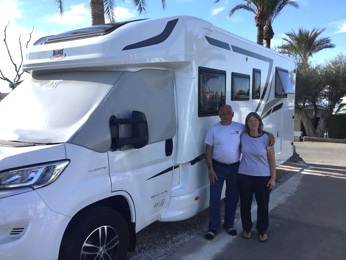 Maria en Herman leven ’s winters goedkoop op een Spaanse camping: “Waar ...