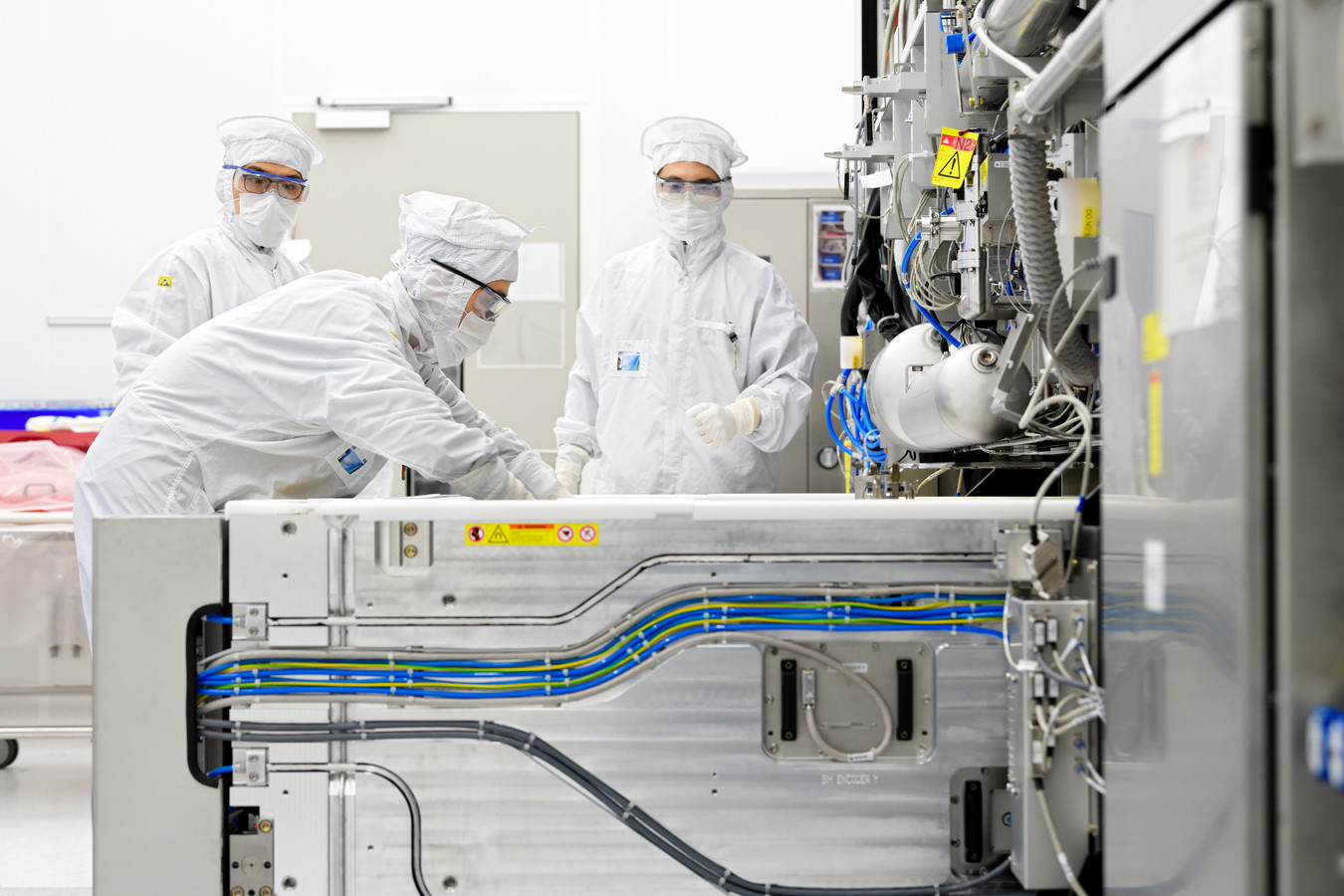 Intel gaat als eerste in Europa chips maken met EUV-machines van ASML ...