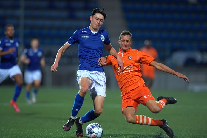 Ryan Yang Leijten swingt in de Vliert en op de piano | FC Den Bosch | bd.nl