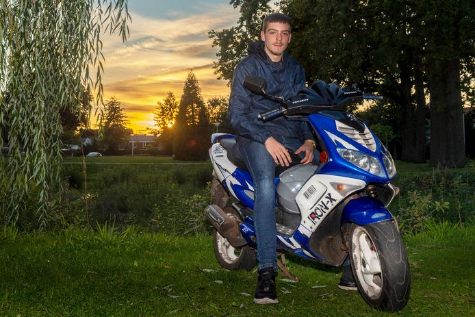 Dylano van Kaam (19) wil een echte bar in Hoogerheide: ‘Een plek waar ...