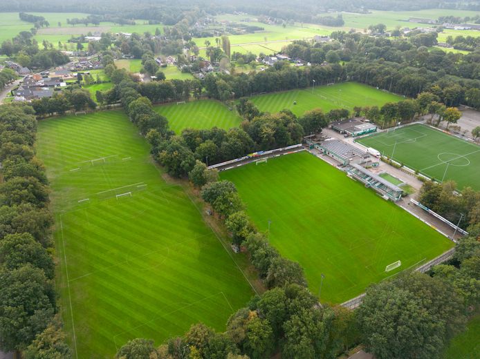 Owios en KNVB verlengen deal: voetbalclub blijft gastheer van jeugdinterlands | Oldebroek ...