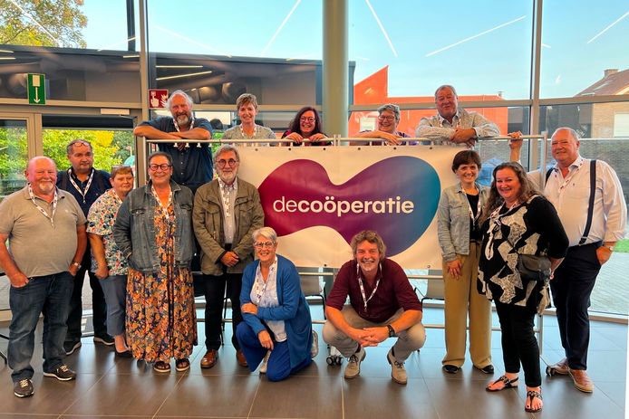 Nieuw logo en pakken goesting bij De Coöperatie voor ... Nieuw logo en pakken goesting bij De Coöperatie voor ...