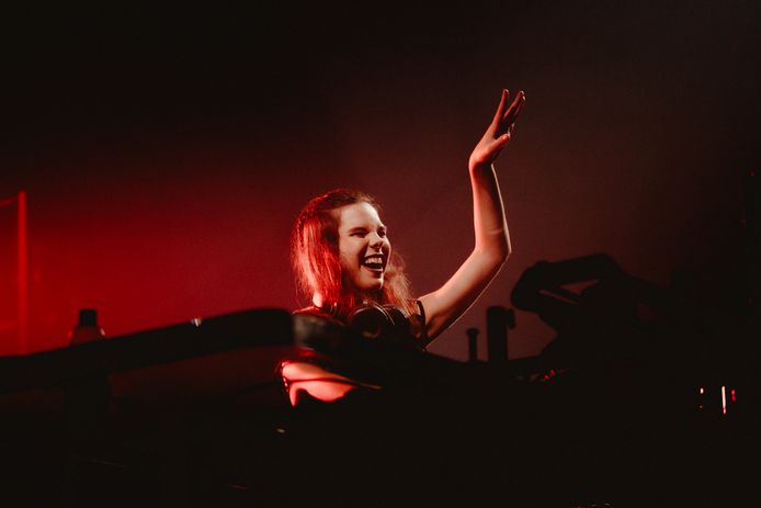 Amber Broos vervoegt affiche stadsfestival Full Circle | Antwerpen | hln.be