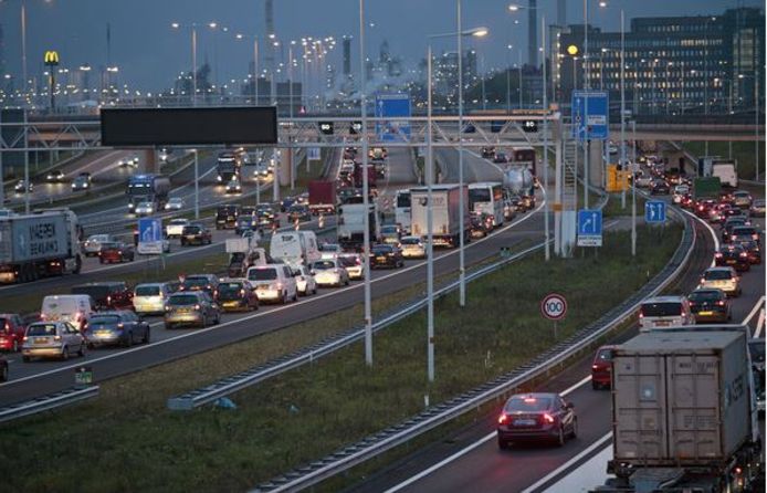 Bredere N57, geen tweede Hartelbrug: ‘We blijven nog jaren in de file ...