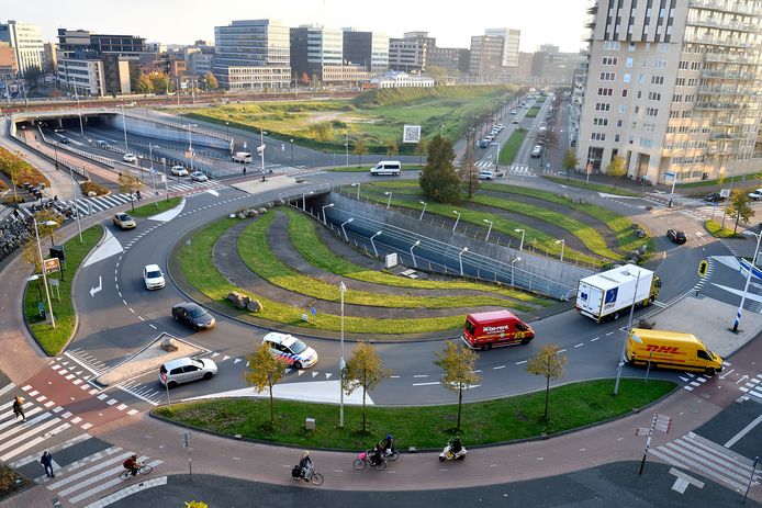 Grote rotonde bij het Eemplein wordt voor 23 miljoen euro een kruising ...