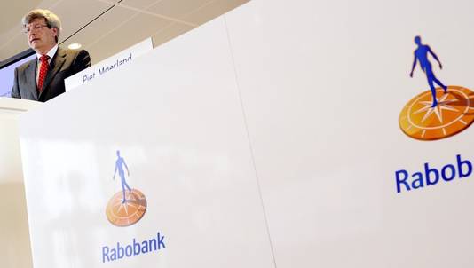 Nieuwe pinnen: Rabobank komt met verticale bankpas | Economie | AD.nl