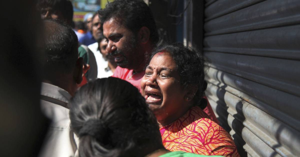 40 passagiers levend verbrand in bus India | Buitenland | AD.nl