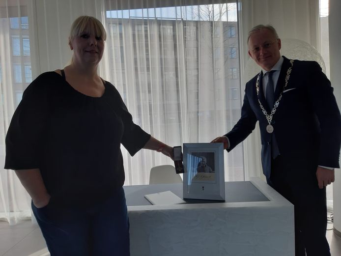 Zijn saxofoon verraadde Oom Herman uit Almelo in 1945 | Almelo ...