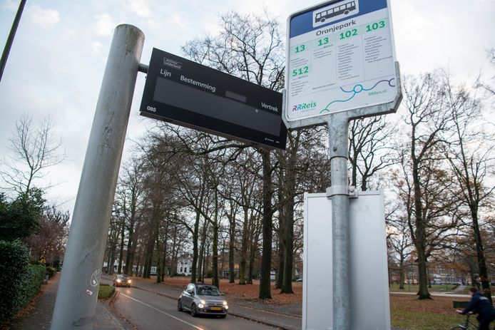 Opnieuw vertraging rond komst van dure informatieborden bij bushaltes ...