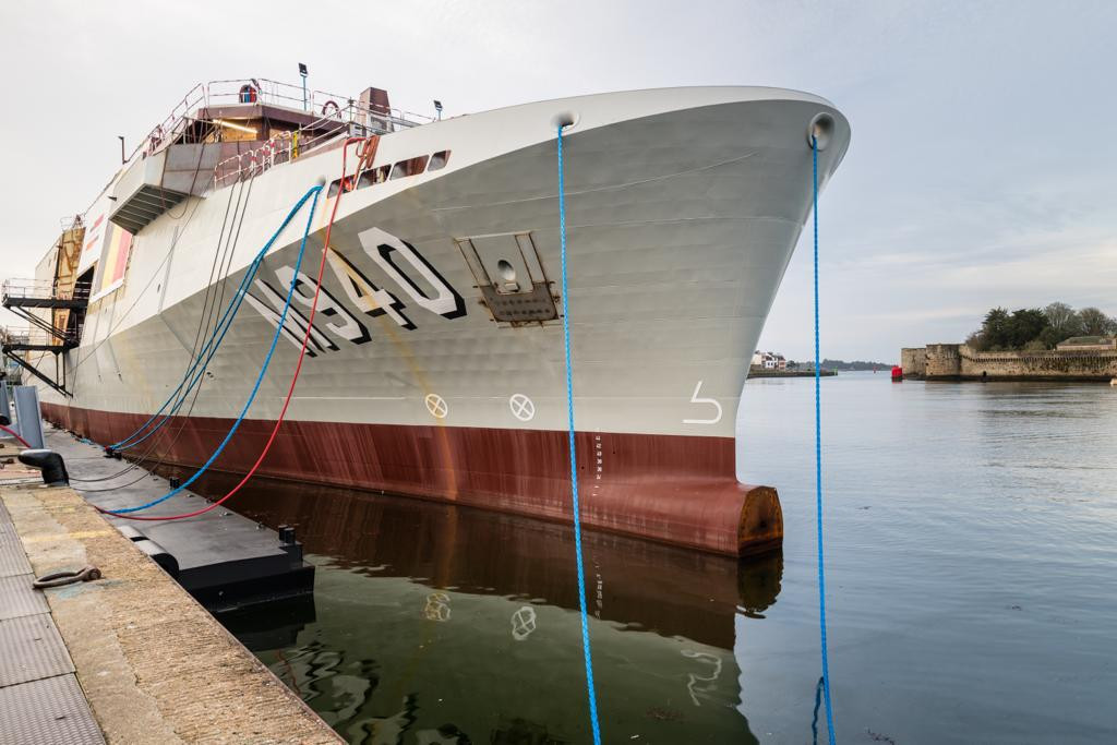 Nieuw marineschip M940 Oostende officieel te water gelaten | Foto | hln.be