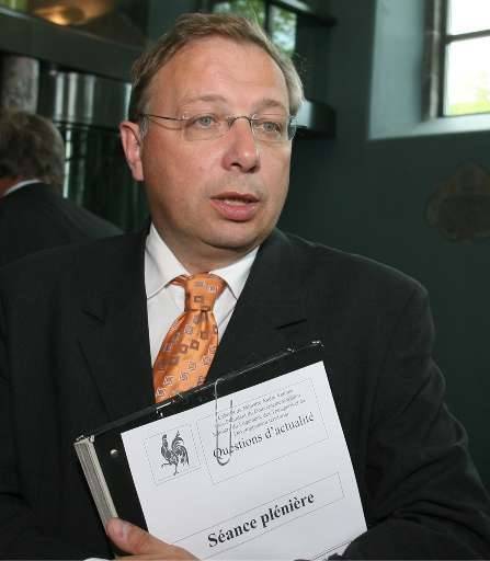 André Antoine ongerust over federale financiën | Binnenland | hln.be