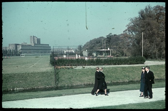 Unieke kleurendia's tonen de pracht van vooroorlogs Rotterdam ...