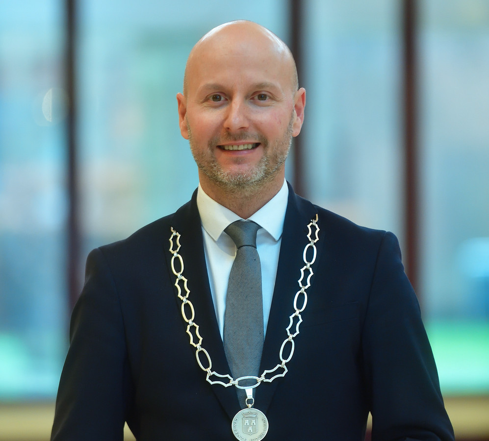 Burgemeester zijn van Etten-Leur, wie wil dat nog? | Foto | gelderlander.nl