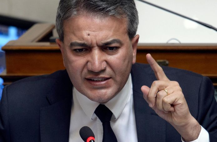 PS zet Emir Kir uit partij na ontmoeting met extreemrechtse Turken, en ...