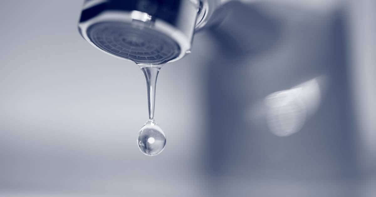 Kleine stroomstoring met grote gevolgen; 80.000 aansluitingen zonder drinkwater | Arnhem | AD.nl