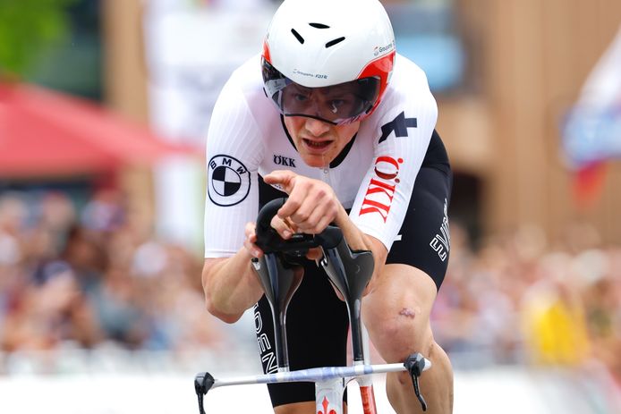 GOUD! Remco Evenepoel kroont zich voor tweede jaar op rij tot ...