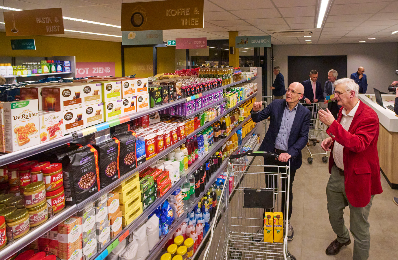 Voedselbank Eindhoven ondergaat metamorfose en krijgt supermarktformule ...