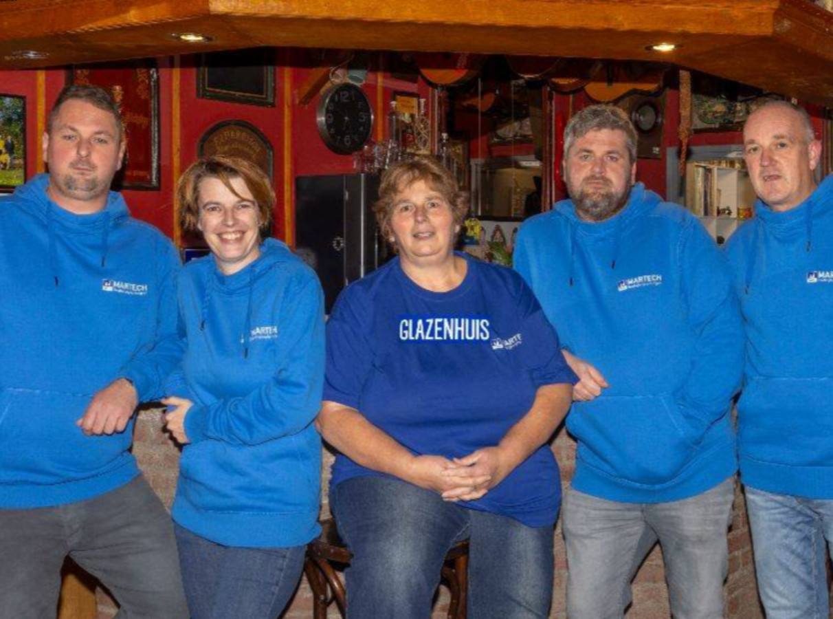 Glazen Huis moet Hoofdplaat laten swingen en mooi bedrag opbrengen voor ...