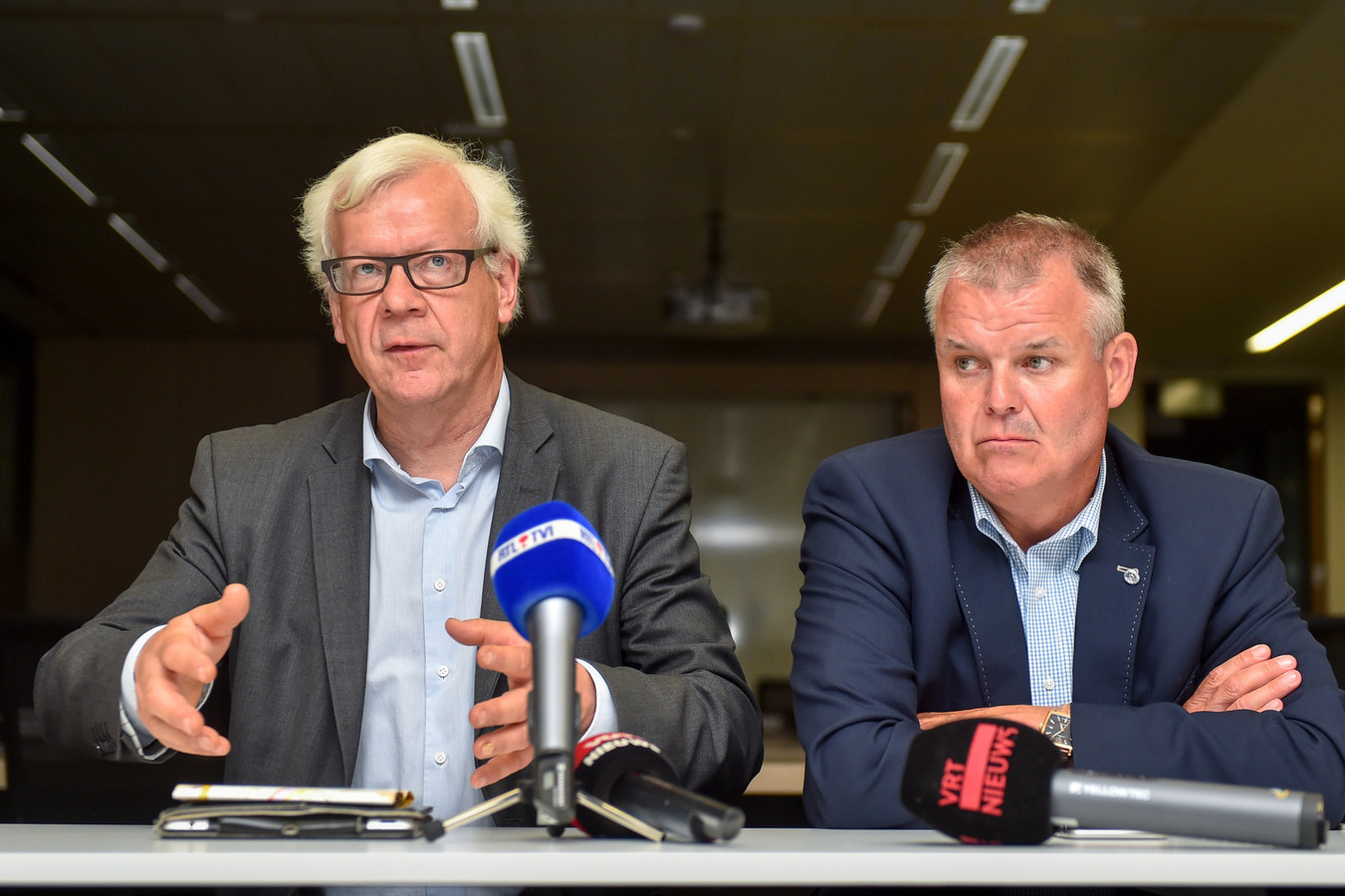 Gevolgen van zware brand: "Situatie wordt op de voet gevolgd" | Foto ...