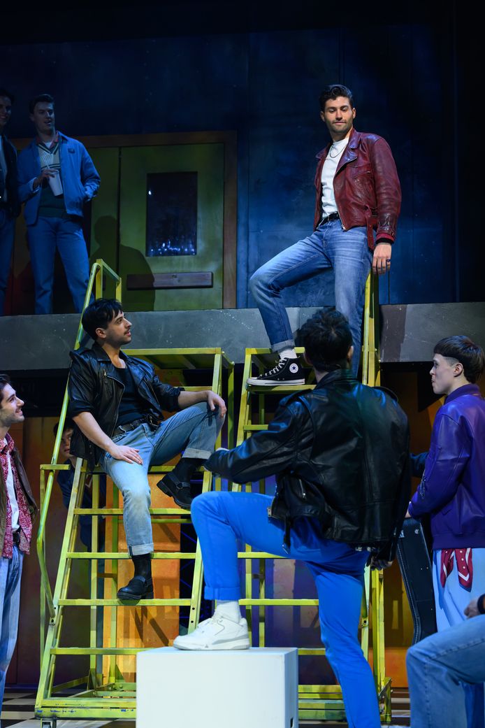 Eerste beelden musical Grease met jonge talenten Danique en Tristan ...