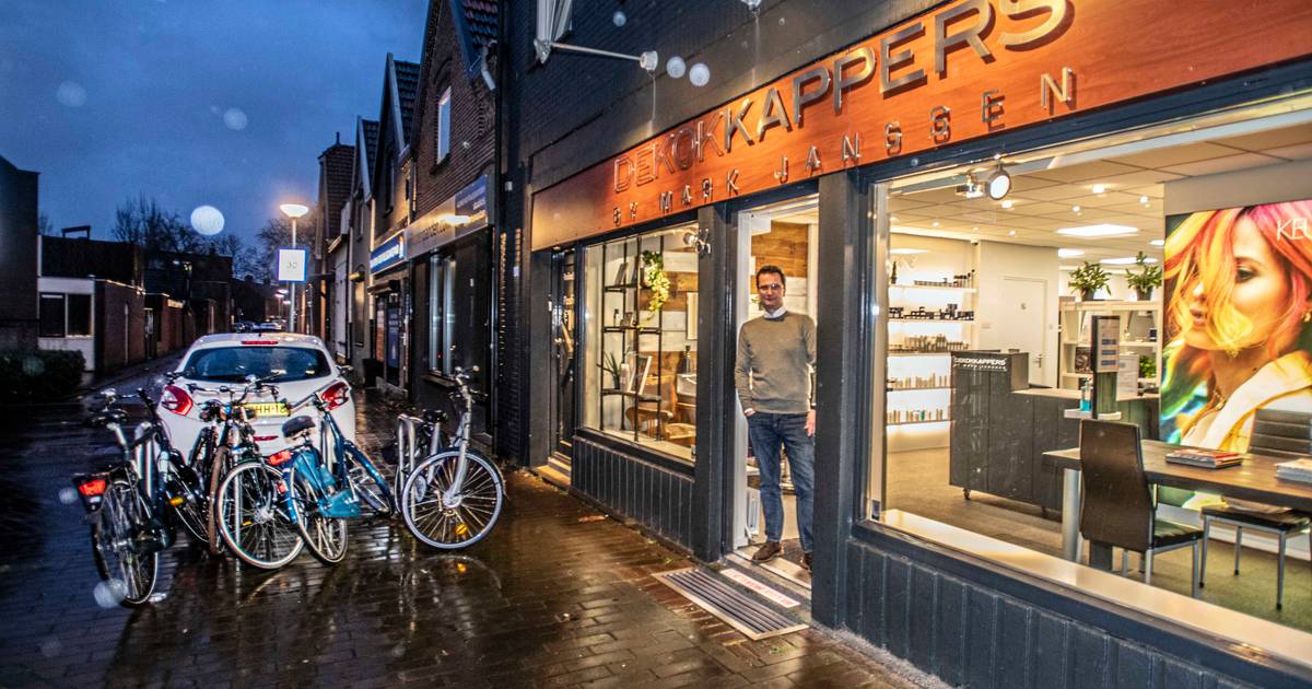 Elke dag dat kapper dicht is, doet pijn: ‘Klanten komen straks niet ...