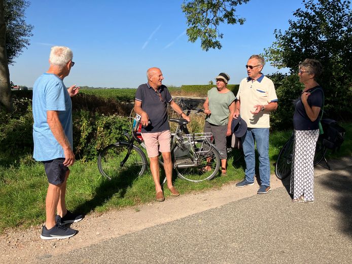 Nieuwsgierige en geschrokken Middelburgers nemen kijkje op plek nieuw ...