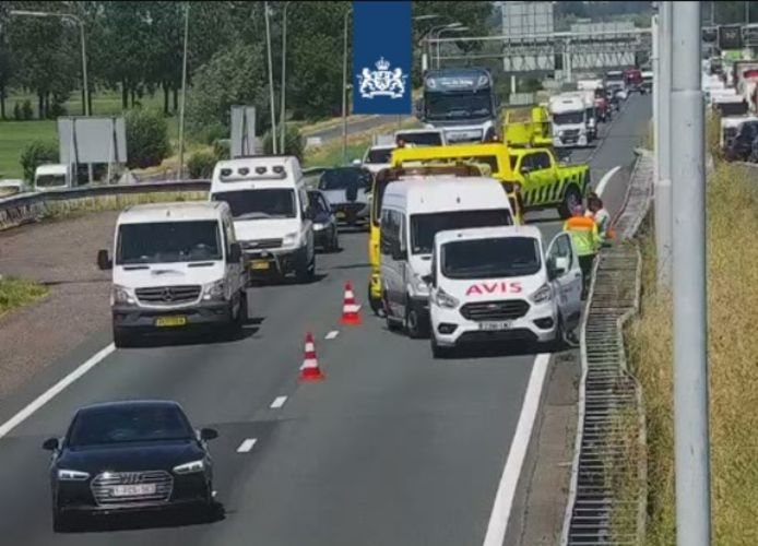 Botsing op A27 bij Noordeloos zorgt voor vertraging richting Gorinchem | Molenlanden | AD.nl