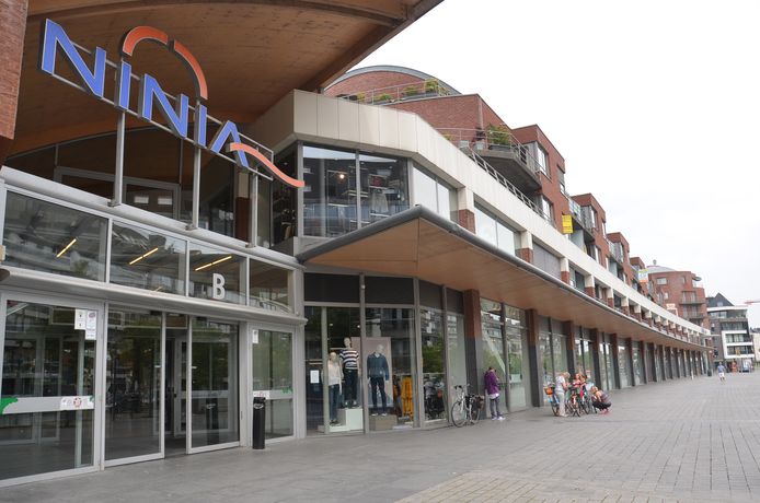 Kiprestaurant ‘Chitir Chicken’ komt binnenkort naar Ninia Shopping Center | Ninove | hln.be